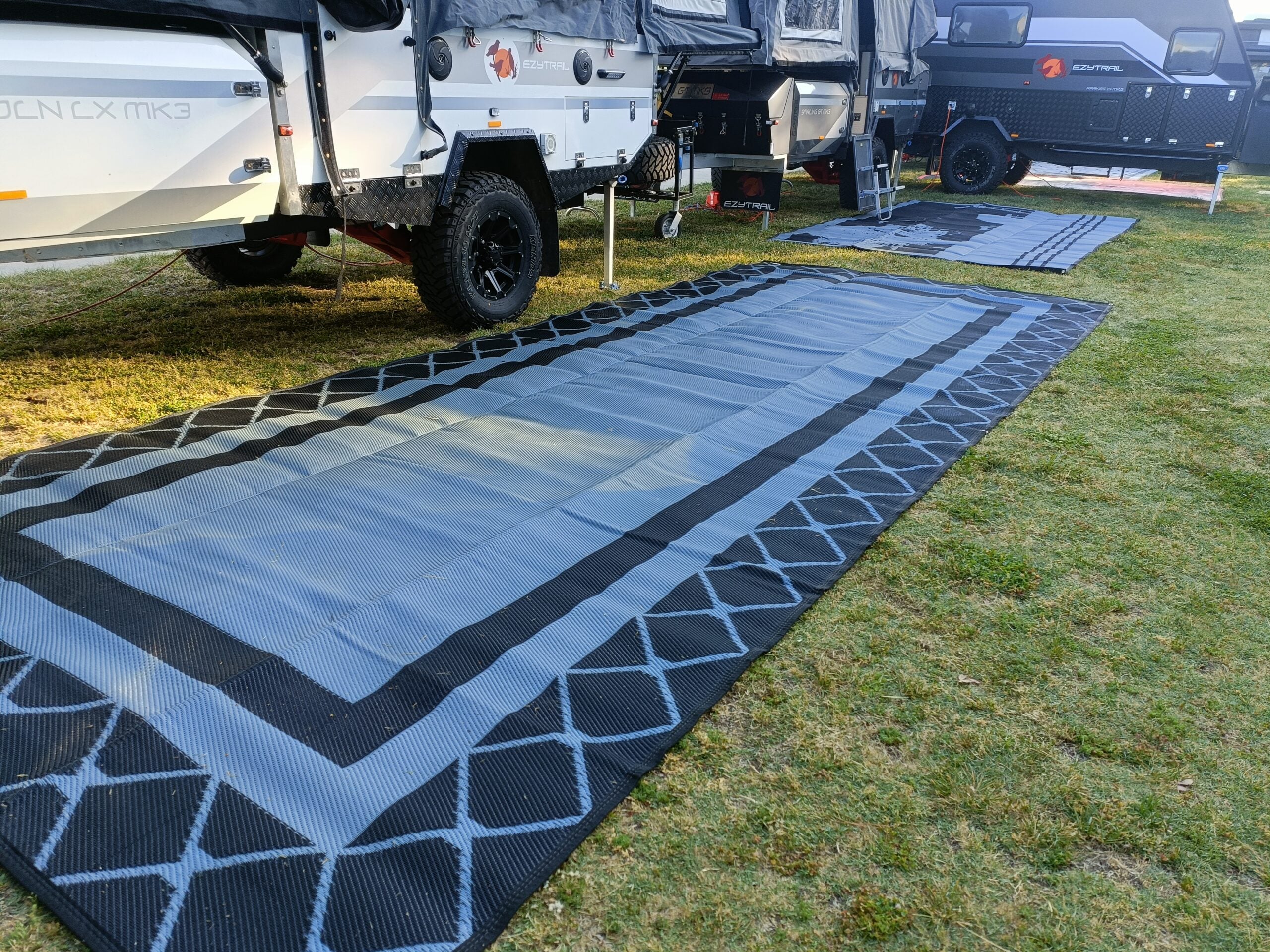 Alfresco 6m x 2.4m recycled poly mat – Factory Direct Shop
